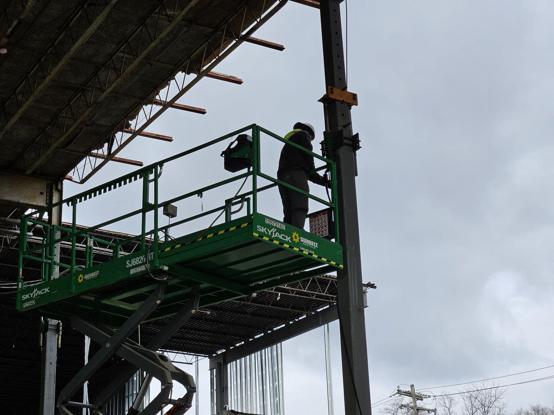 Roof Lift Services | Elevated Roofing | LIFTEX